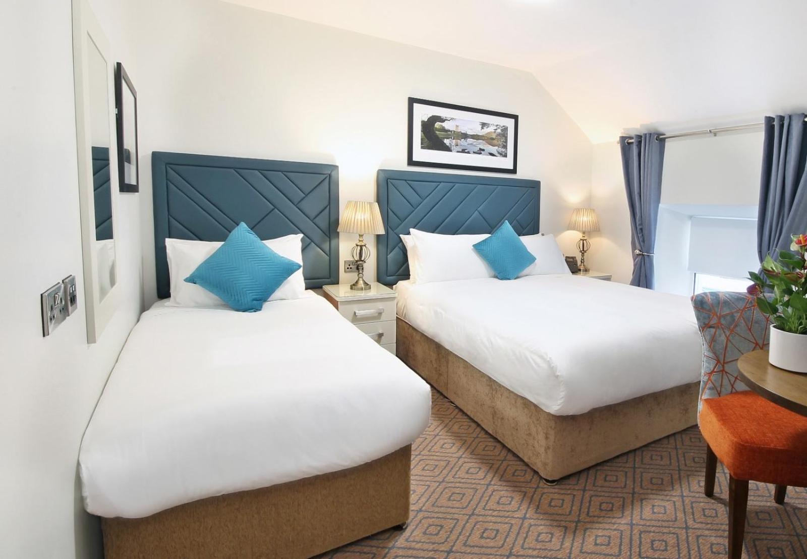 Hotel The Bailie, Main St Bailieborough, A82T6C6 Cavan, Ireland - book ...